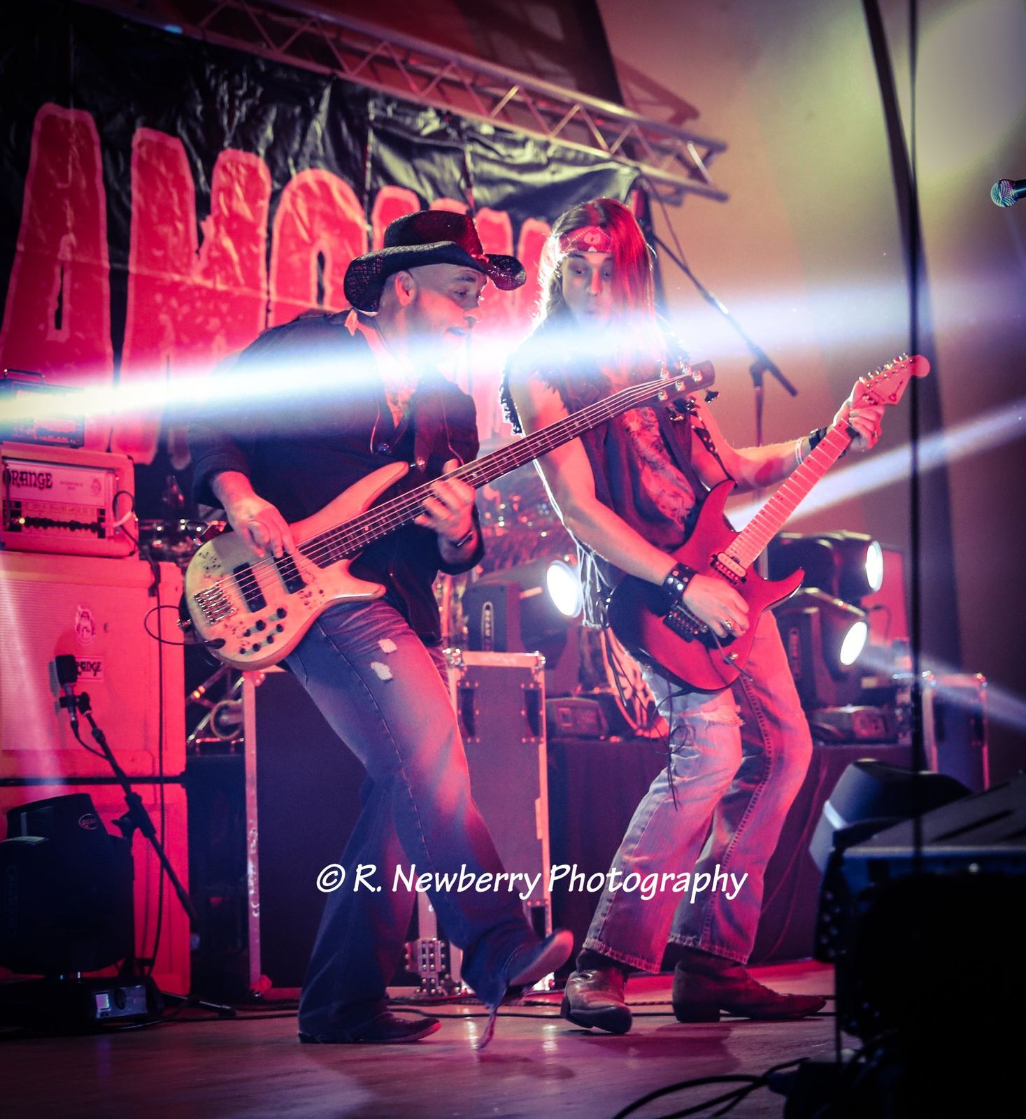 Paramount 80s - Pictures