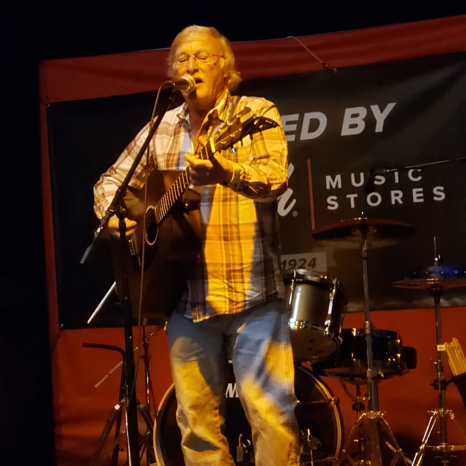 Mike Villines - Photos