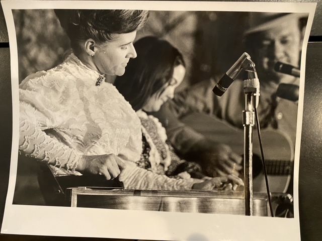 Pam Setser - Singer and Songwriter - Photos and Media