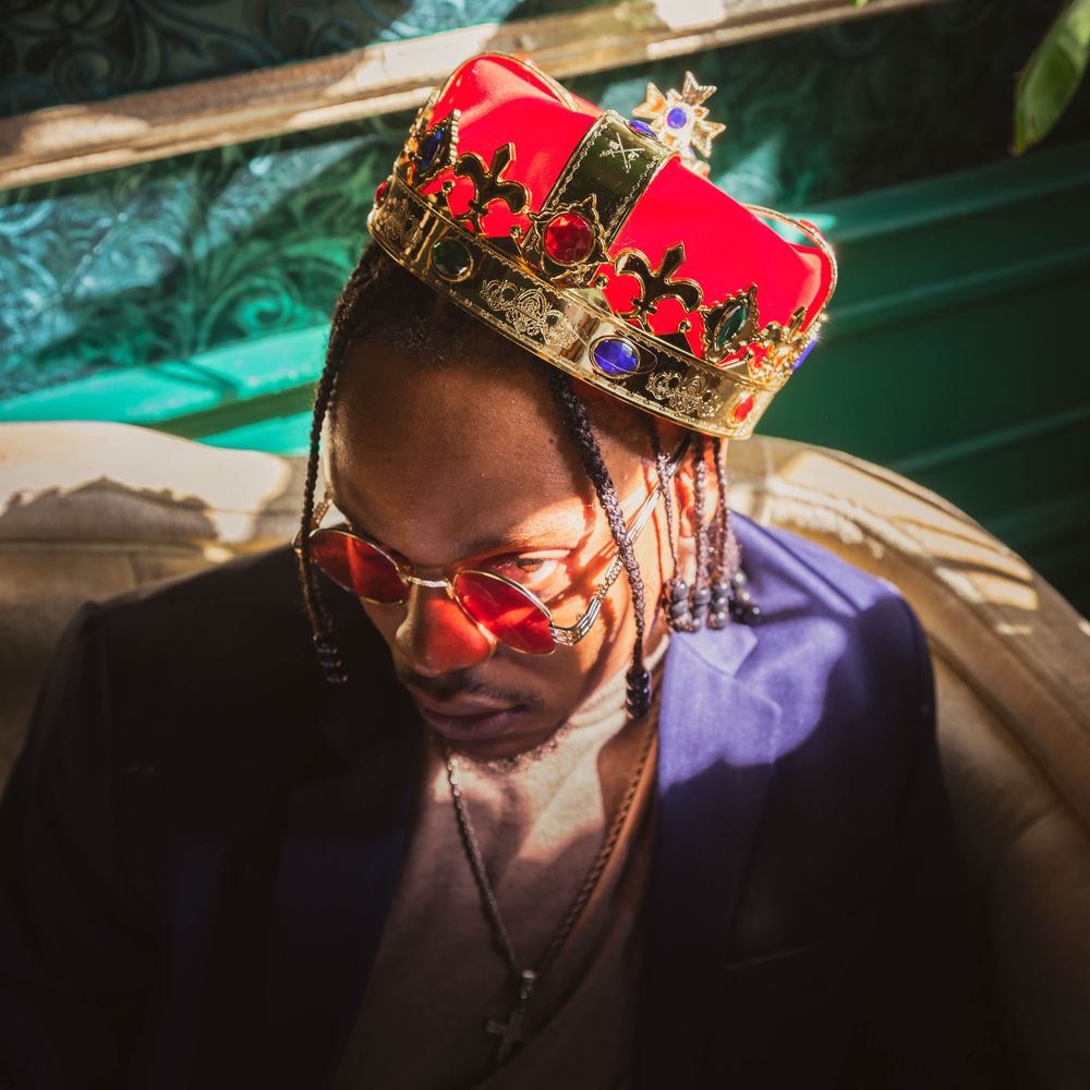 Lil Dame - Press Kit