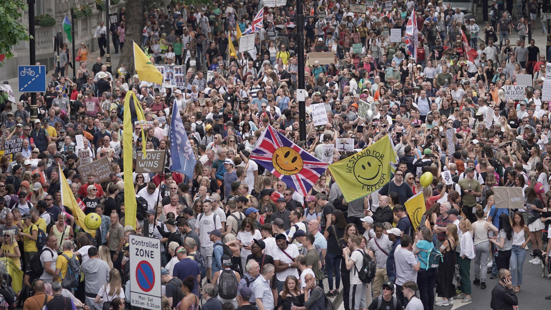 The English 909 Radio