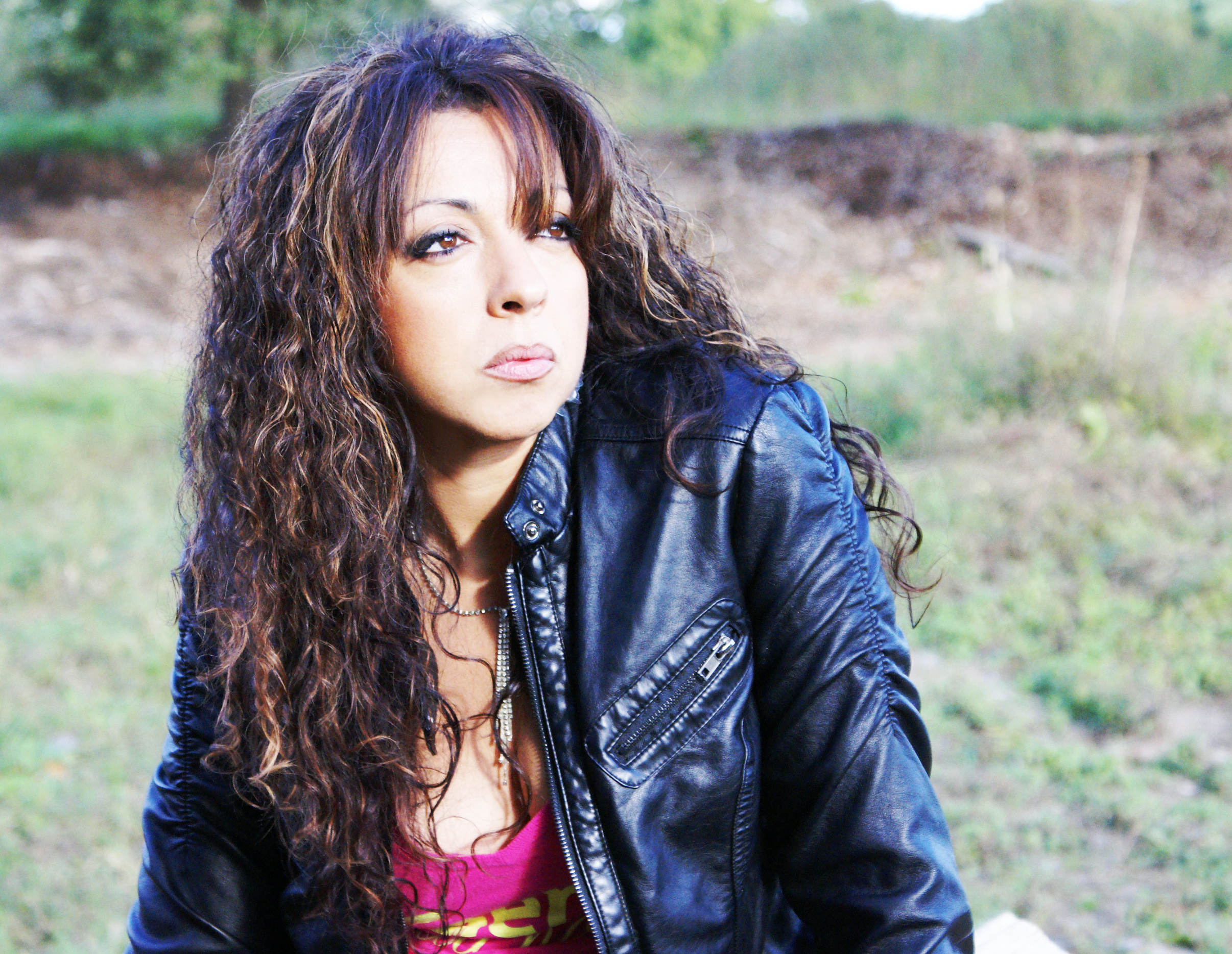 Nelia's Official Website