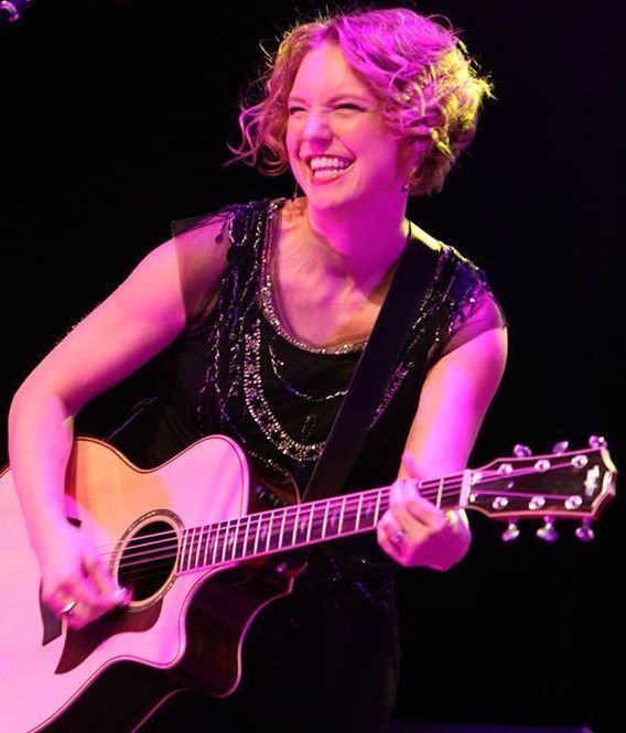 Laura Clapp - Images