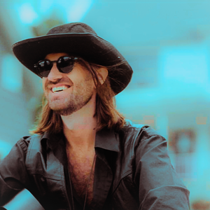 Johnny Delaware - Tour