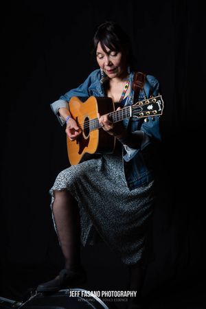 Thea Hopkins - Photos