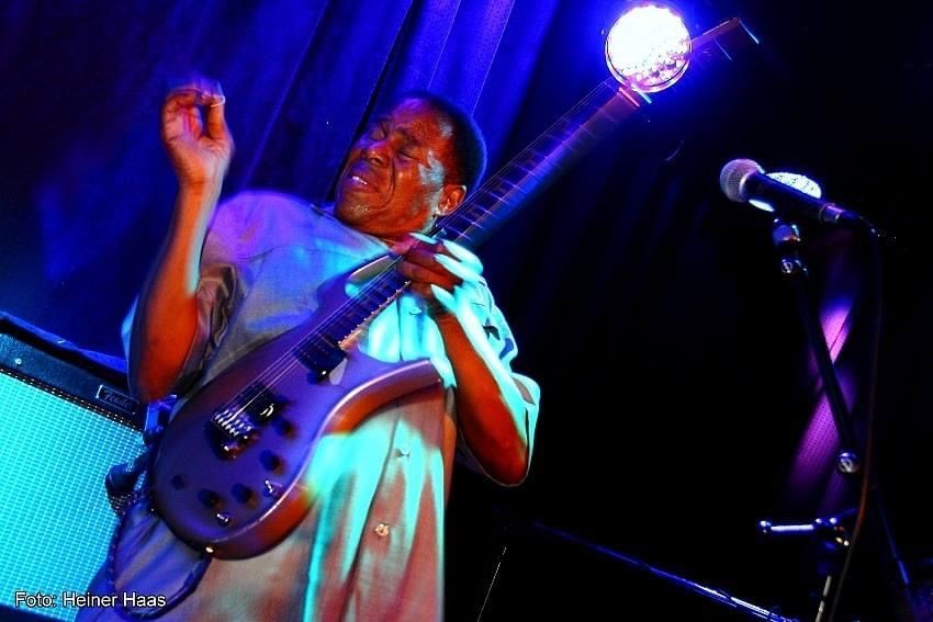 Tee Dee Young - Gallery