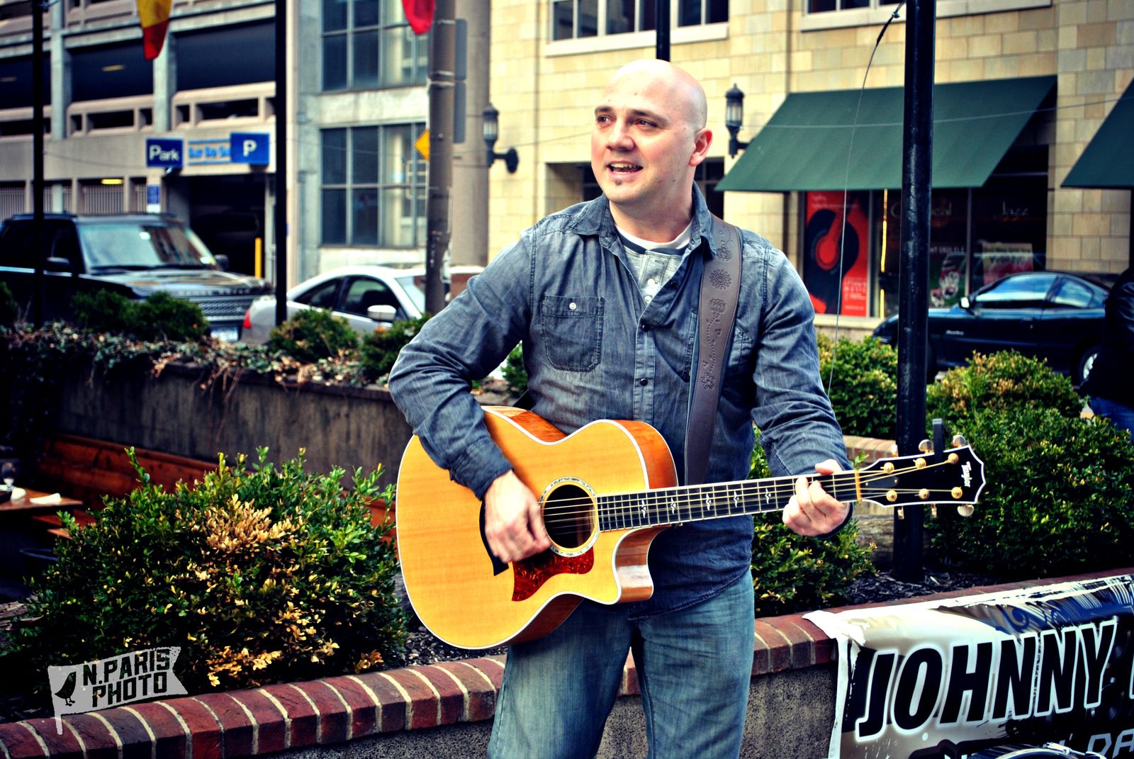 Johnny Bauer - Photos