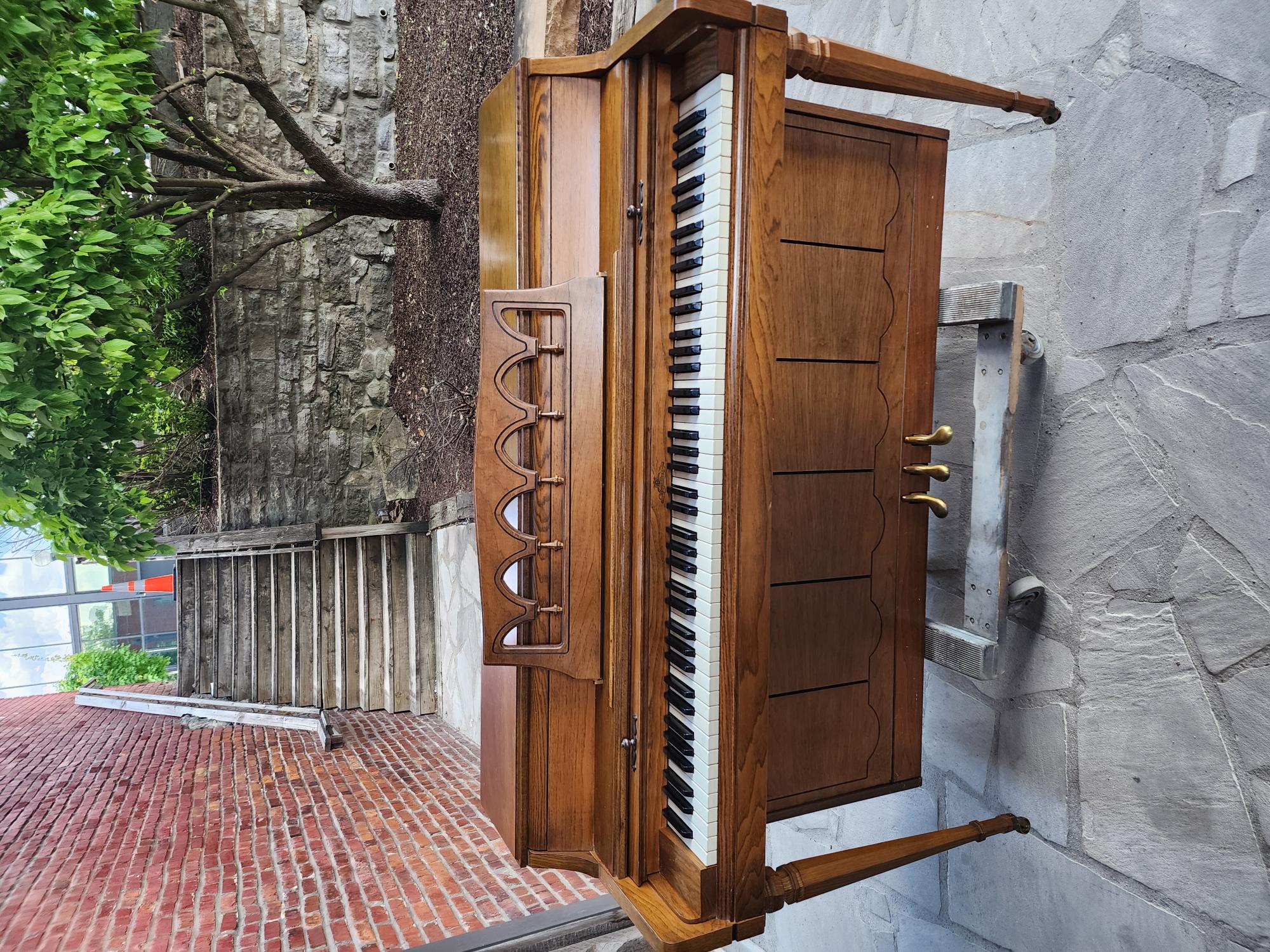 1978 Wurlitzer Spinet and Bench - Nashville Piano Rescue