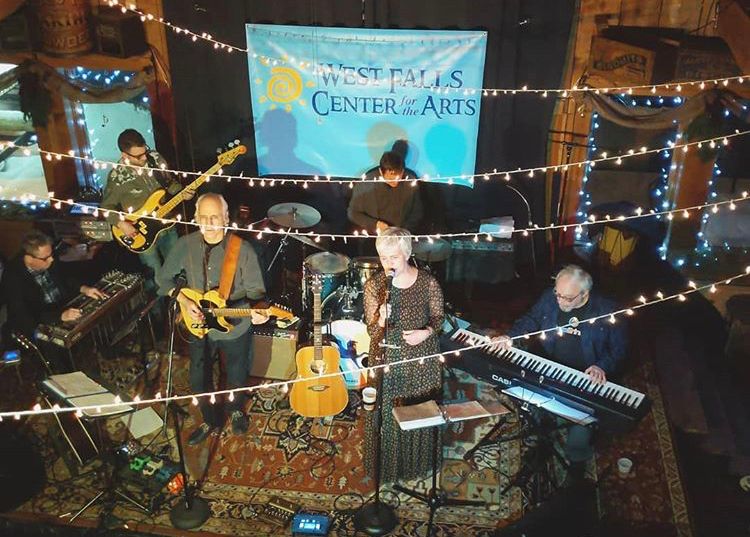 Maria Sebastian - Photos