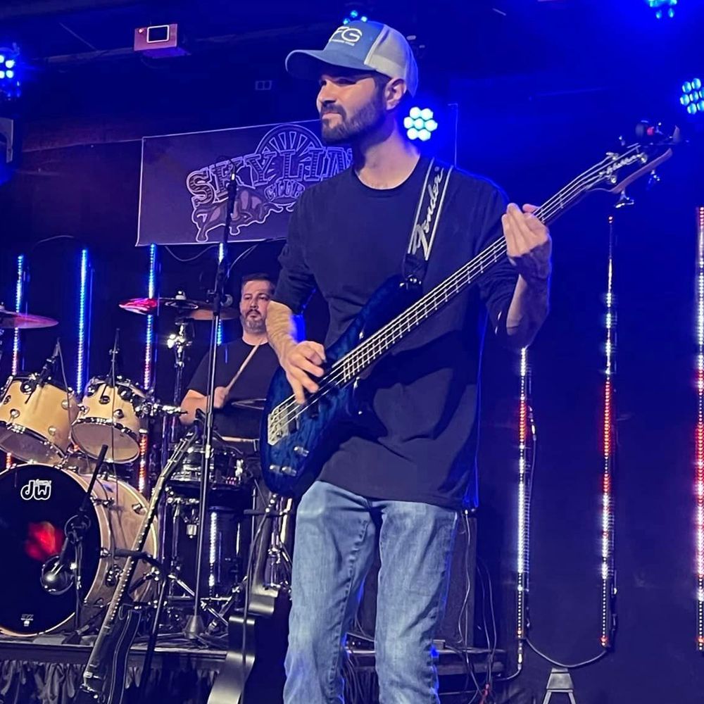 Sell Out - Meet the Band