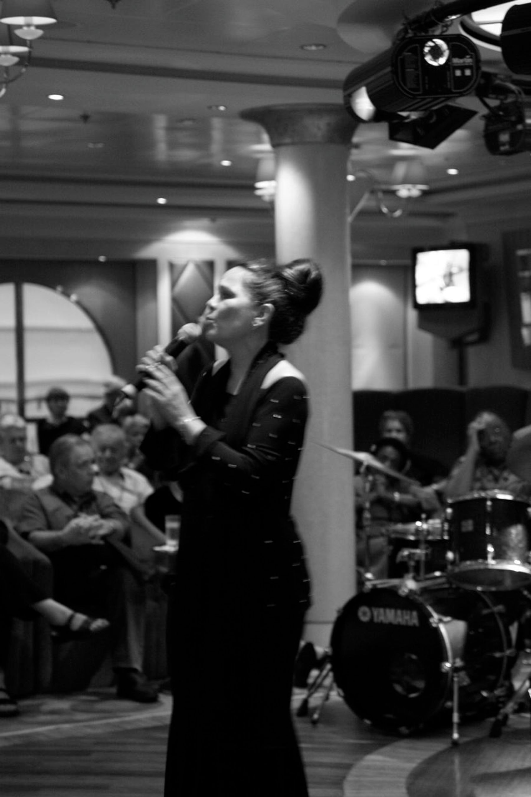Barbara Paris - Electronic Press Kit (EPK)