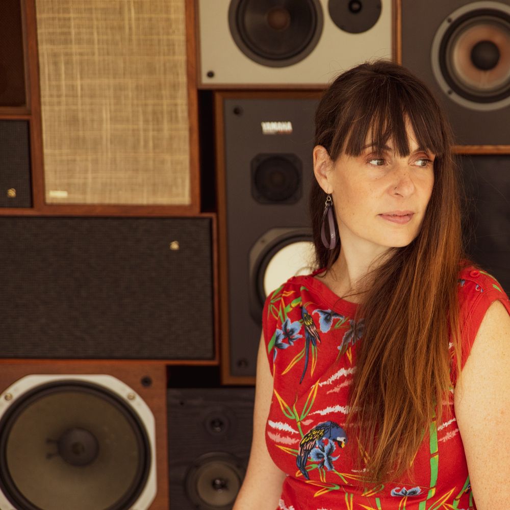 Elizabeth Shepherd - Bio