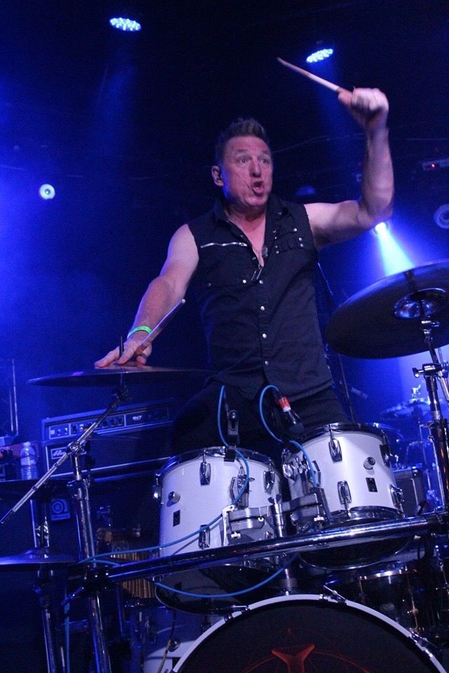 Worldview - The Band