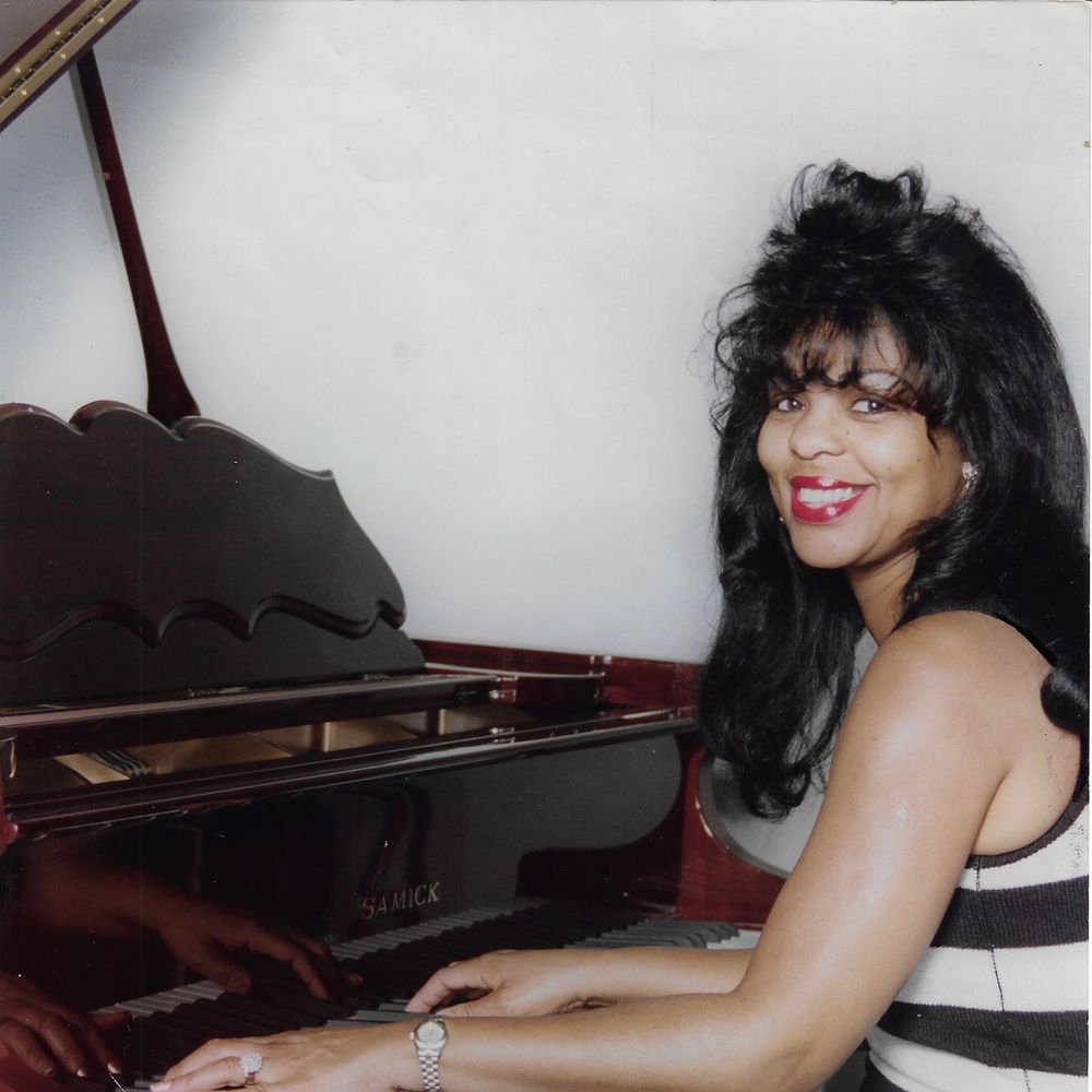 Deborah Stephens - Bio