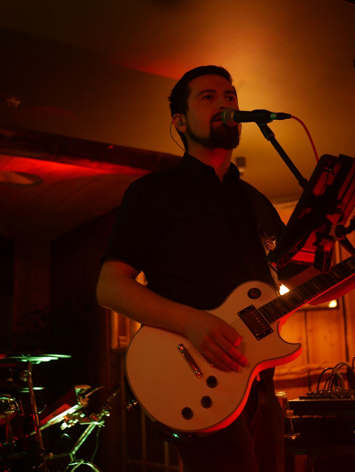 Copper Kelly - Photos