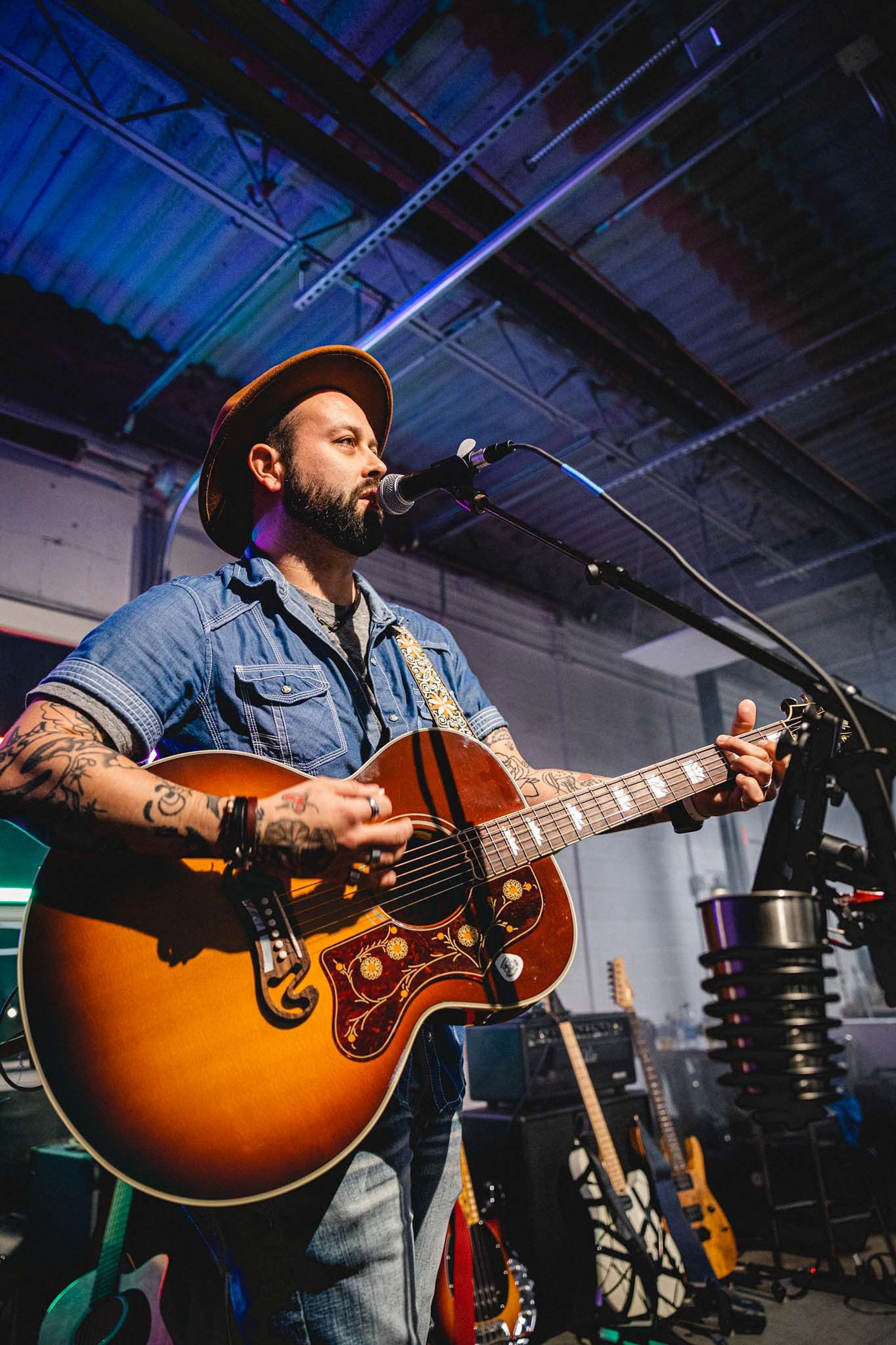 Alex Cantrell - Shows