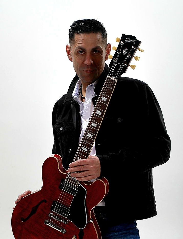 Danny Berry Official - Photos