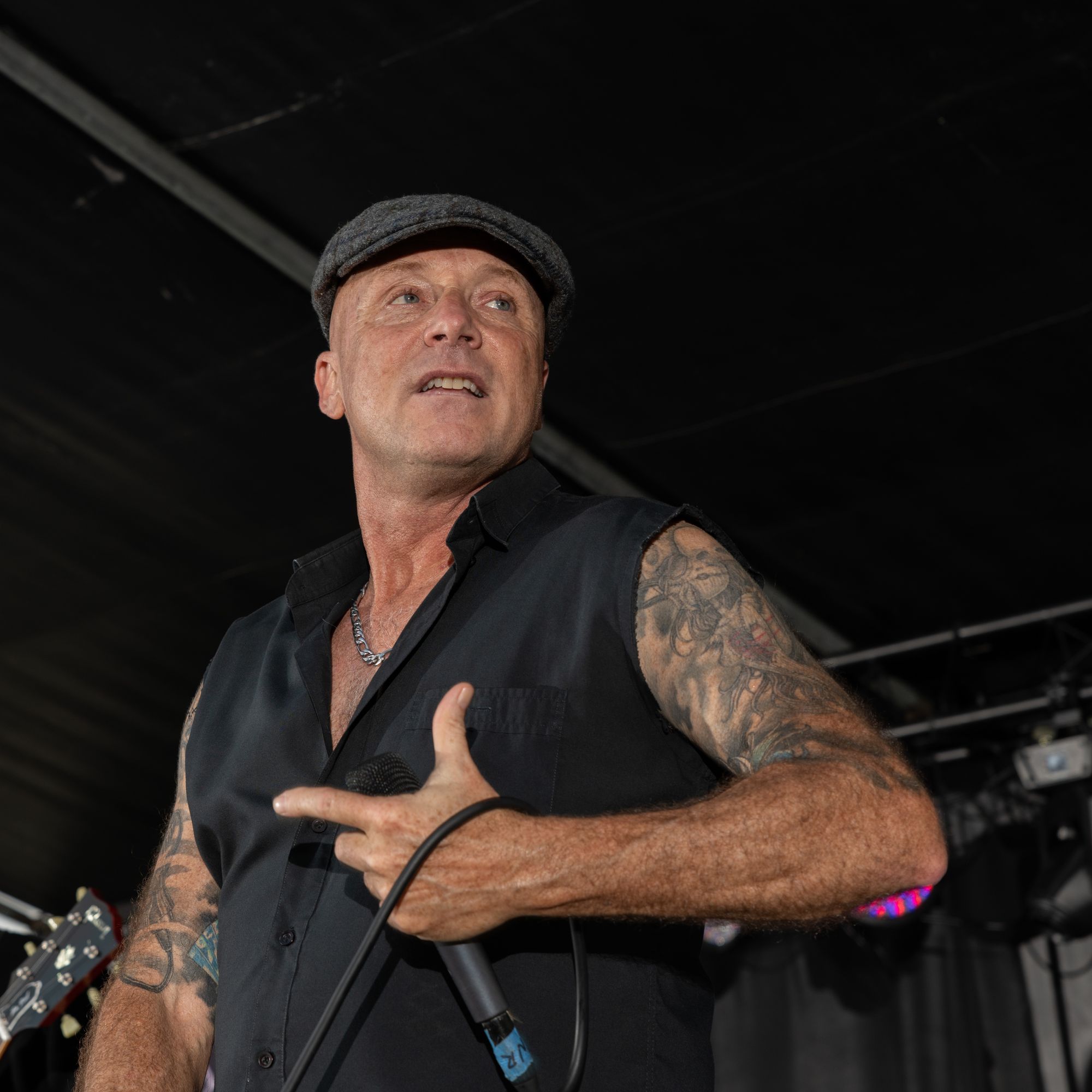 Shoot 2 Thrill - Bio