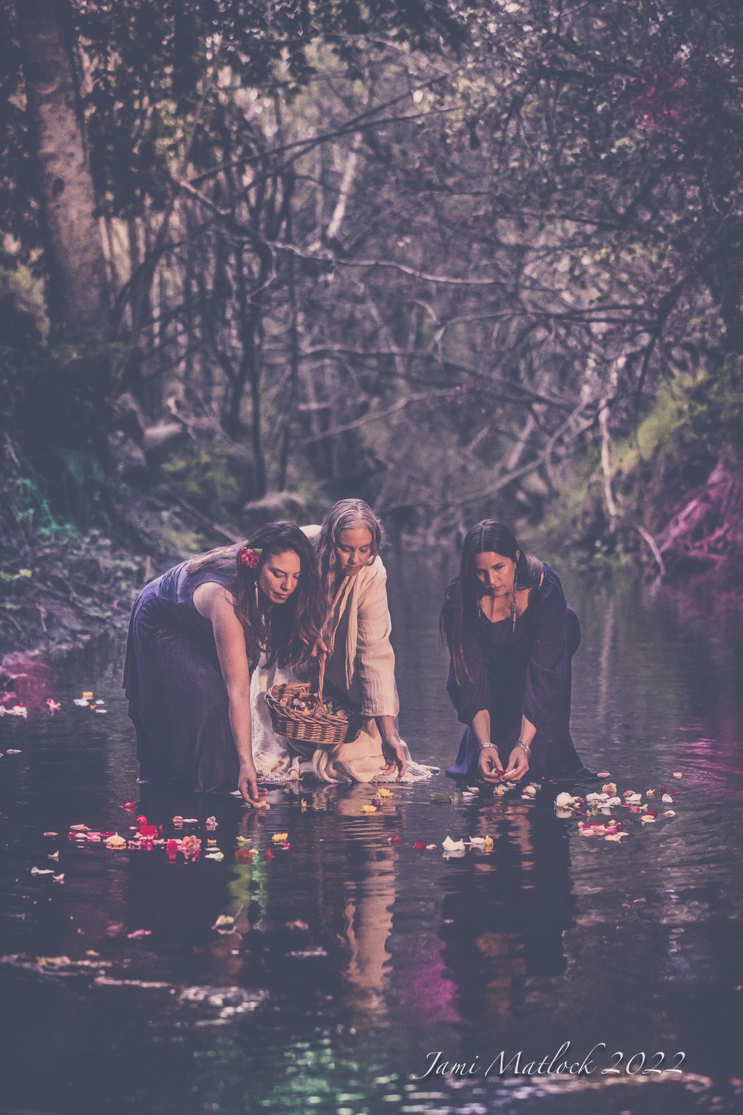 copper wimmin - Photos