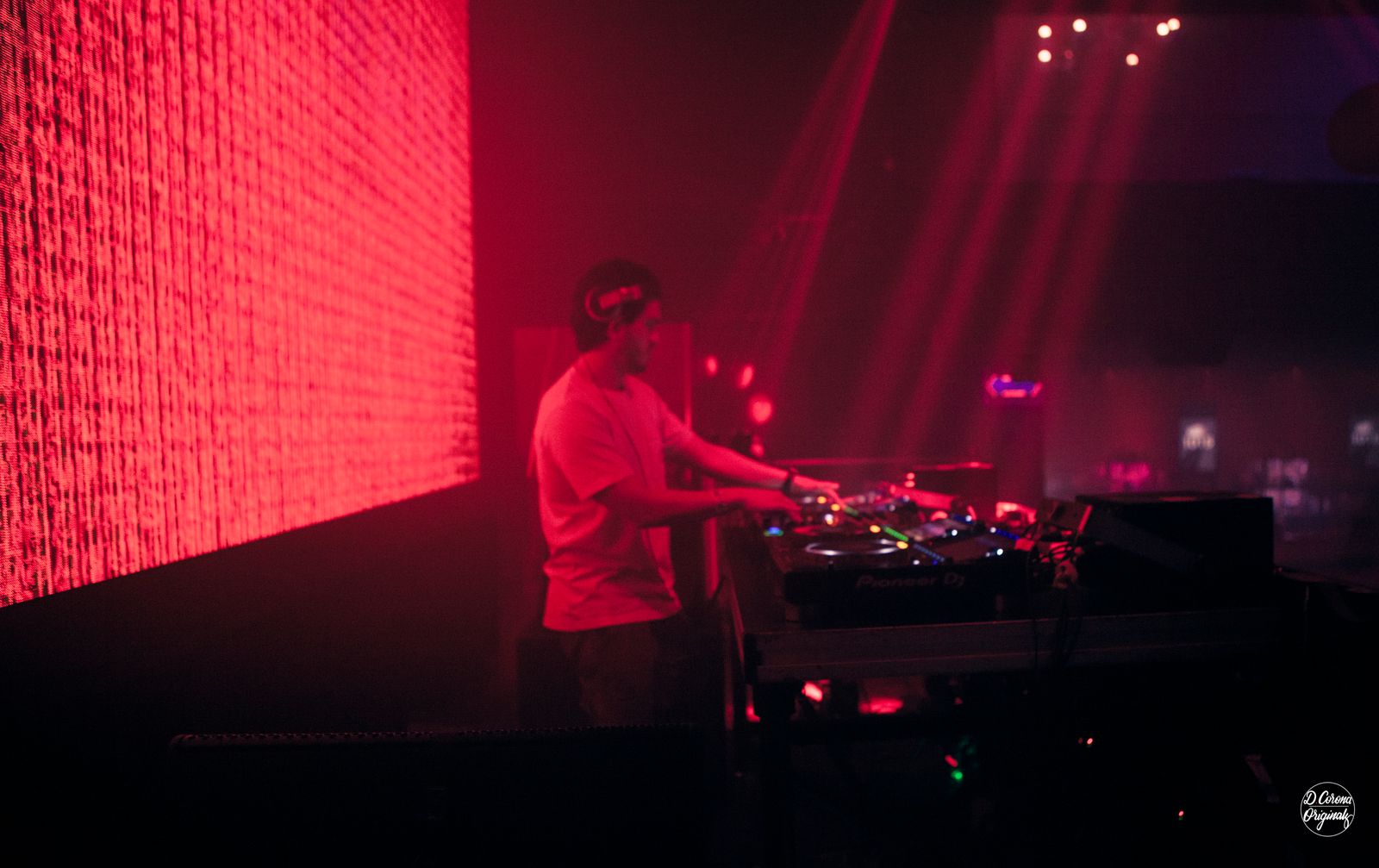 Robert Raya - Photos