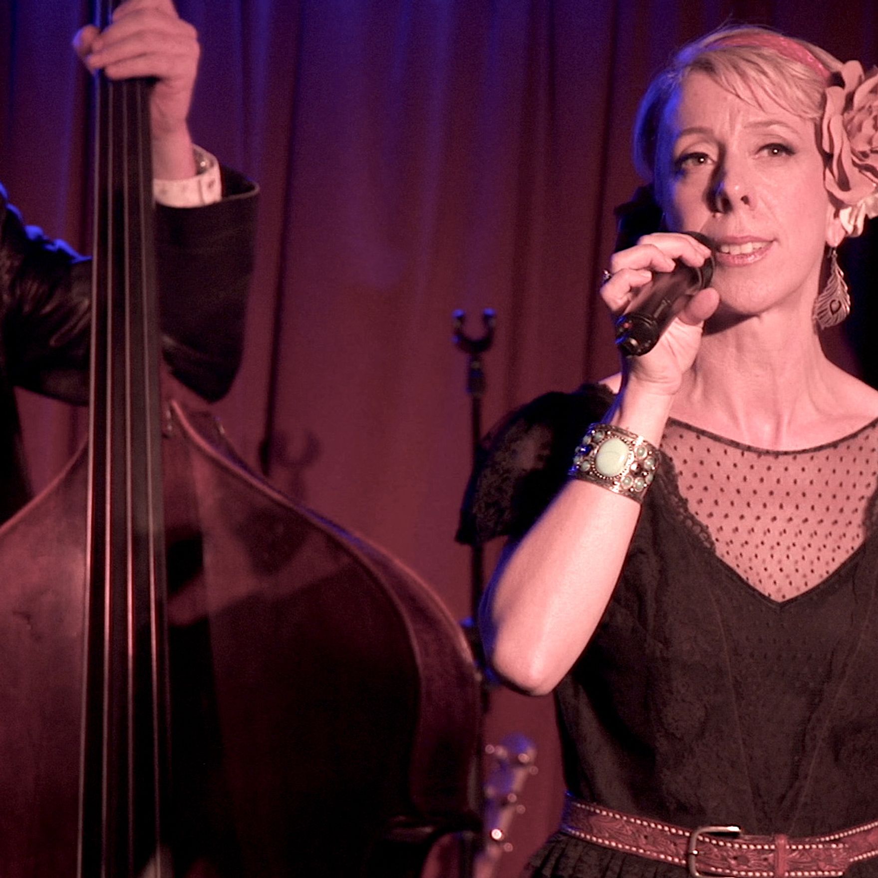 Nadia Sunde - The Shining Hour