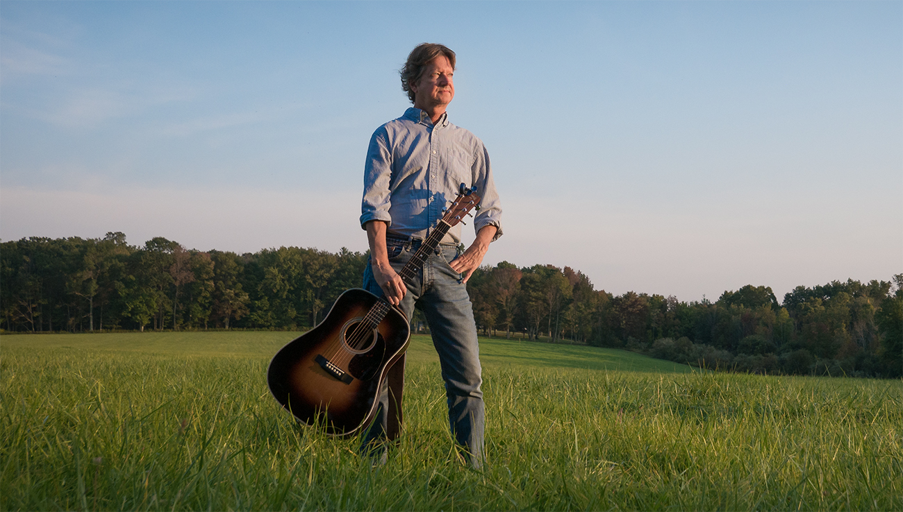 The web site of singer-songwriter Dave King.