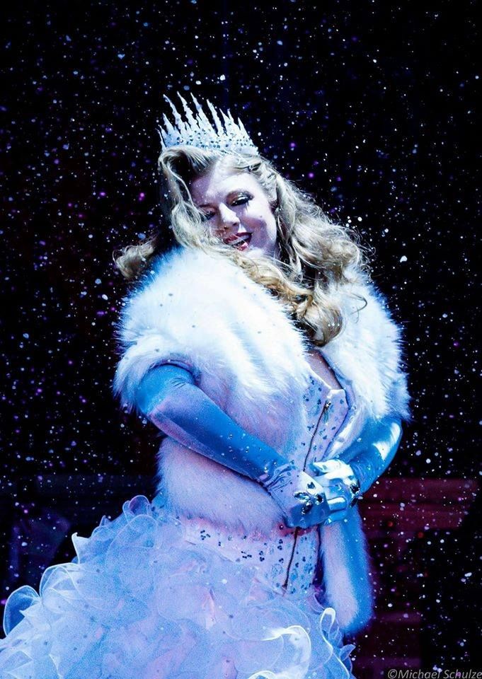 Ms. Red Snapper - Costumes