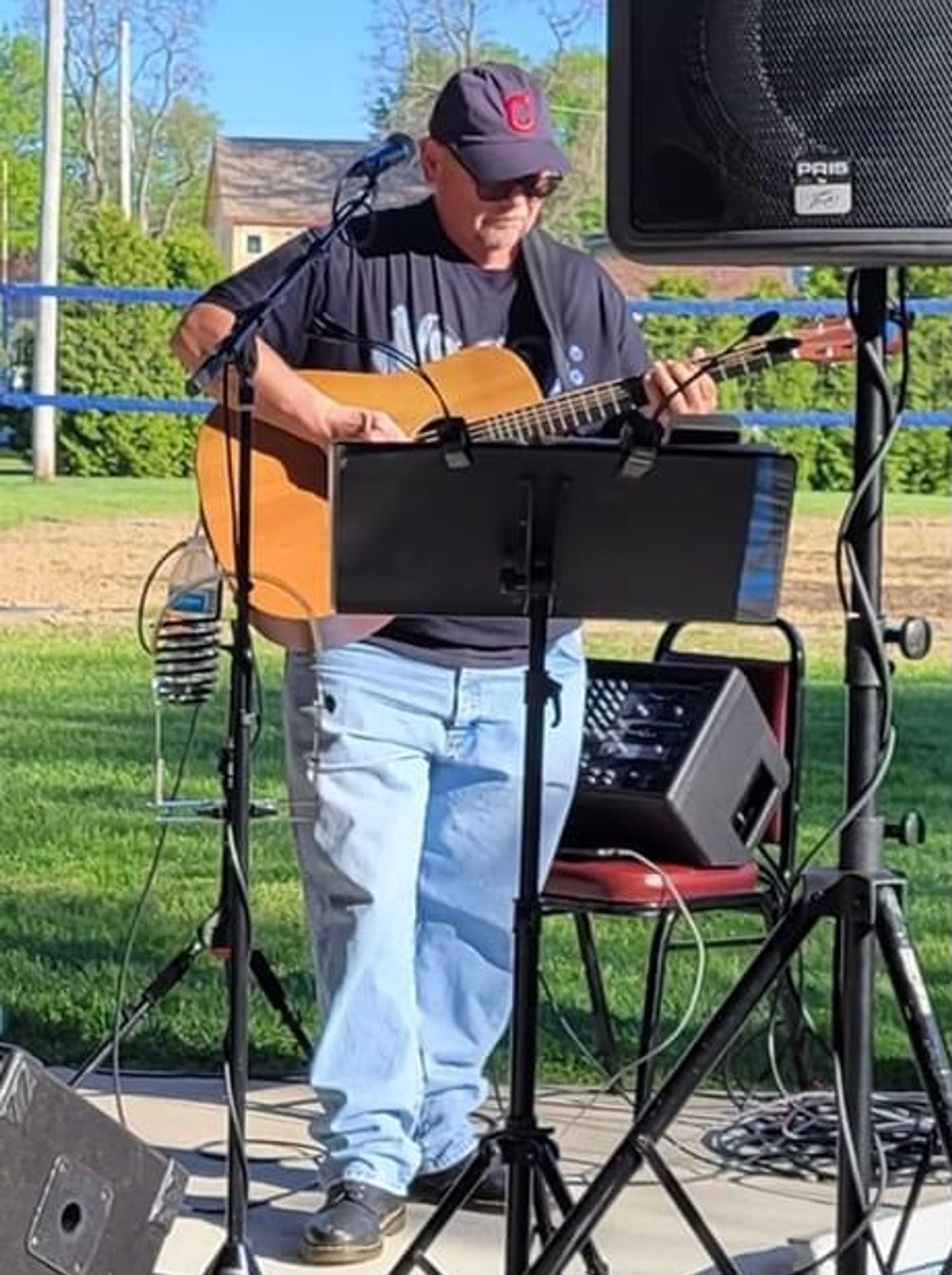 Doug Nichols - Photos