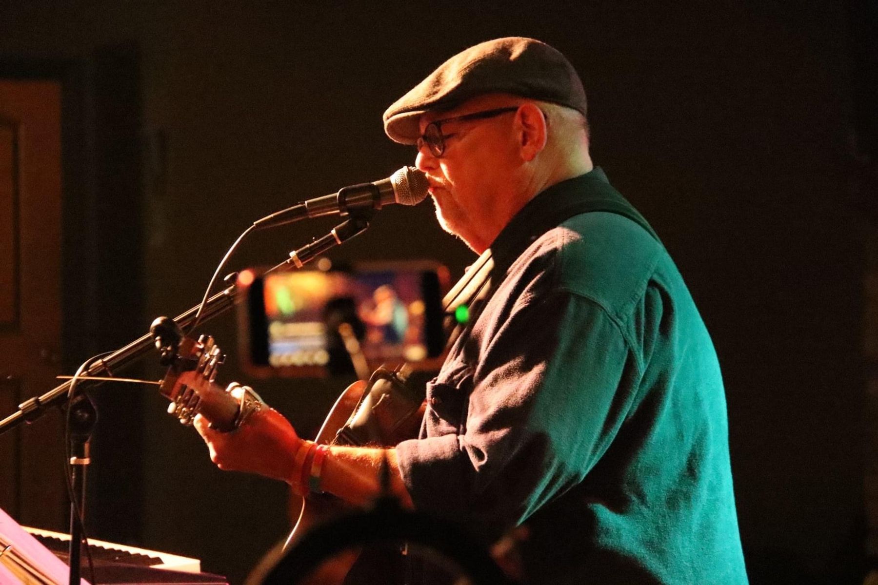 Doug Nichols - Photos