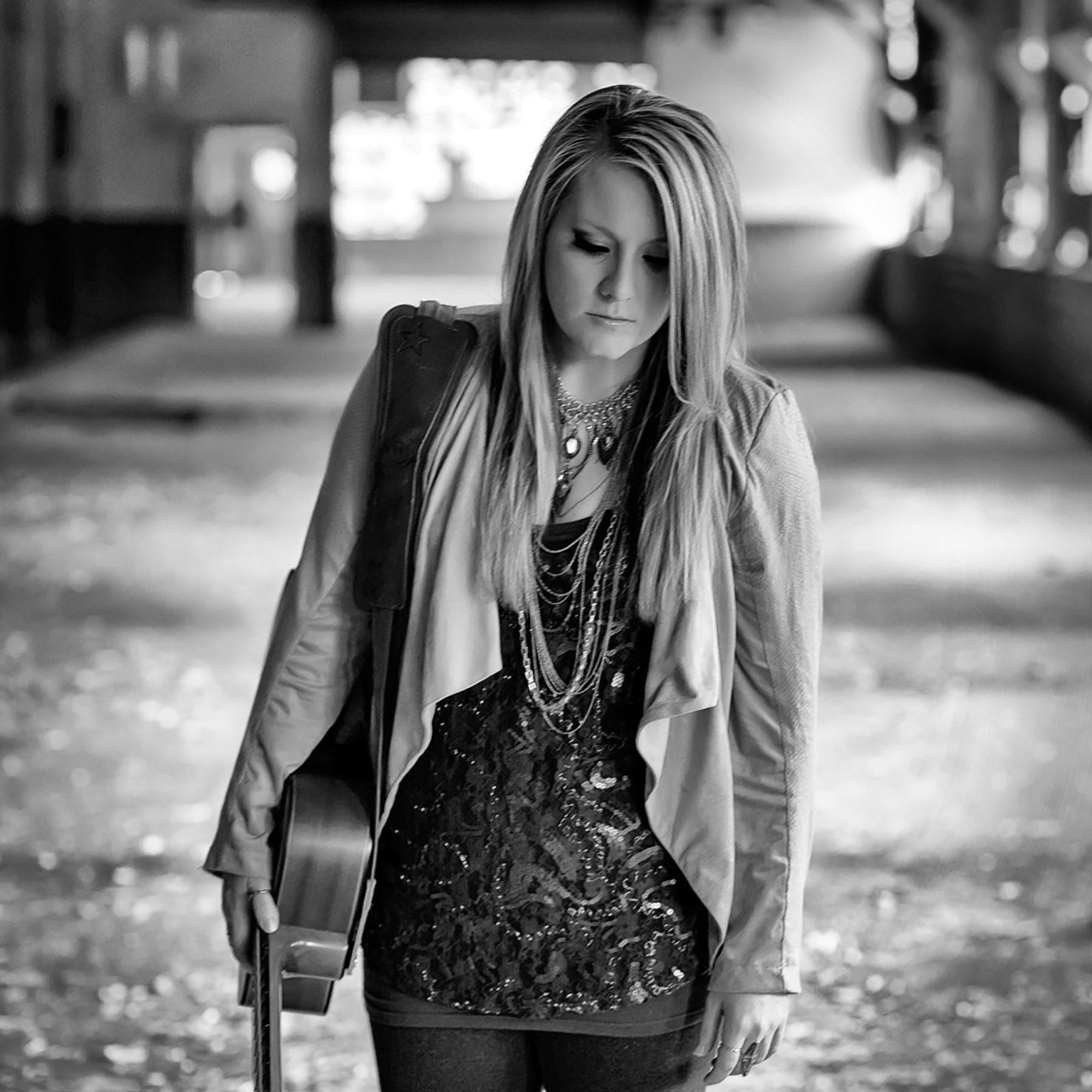 Amy Taylor - Bio