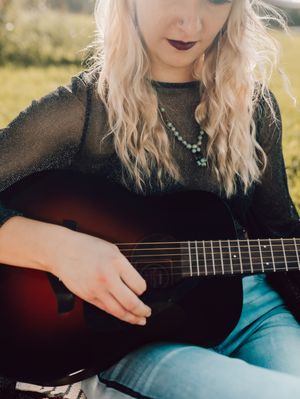 Nicole Nystrom Official