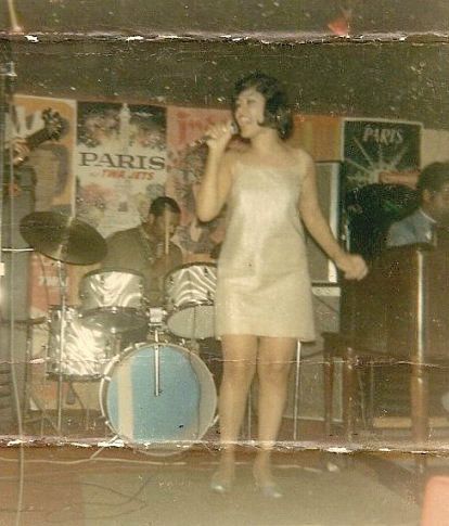 Tracey Whitney - The Whitney Family