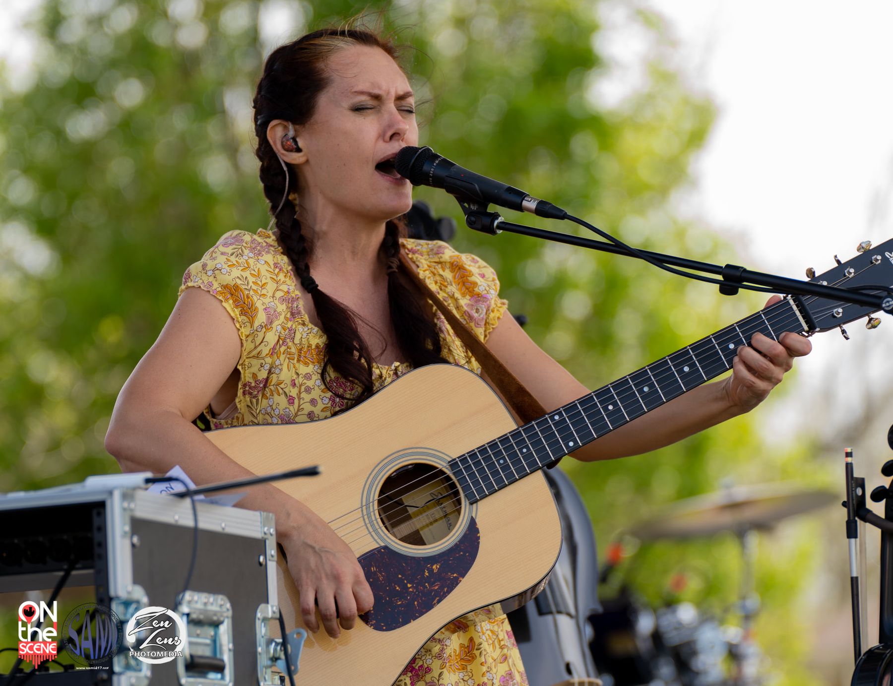 Molly Healey - Press Kit