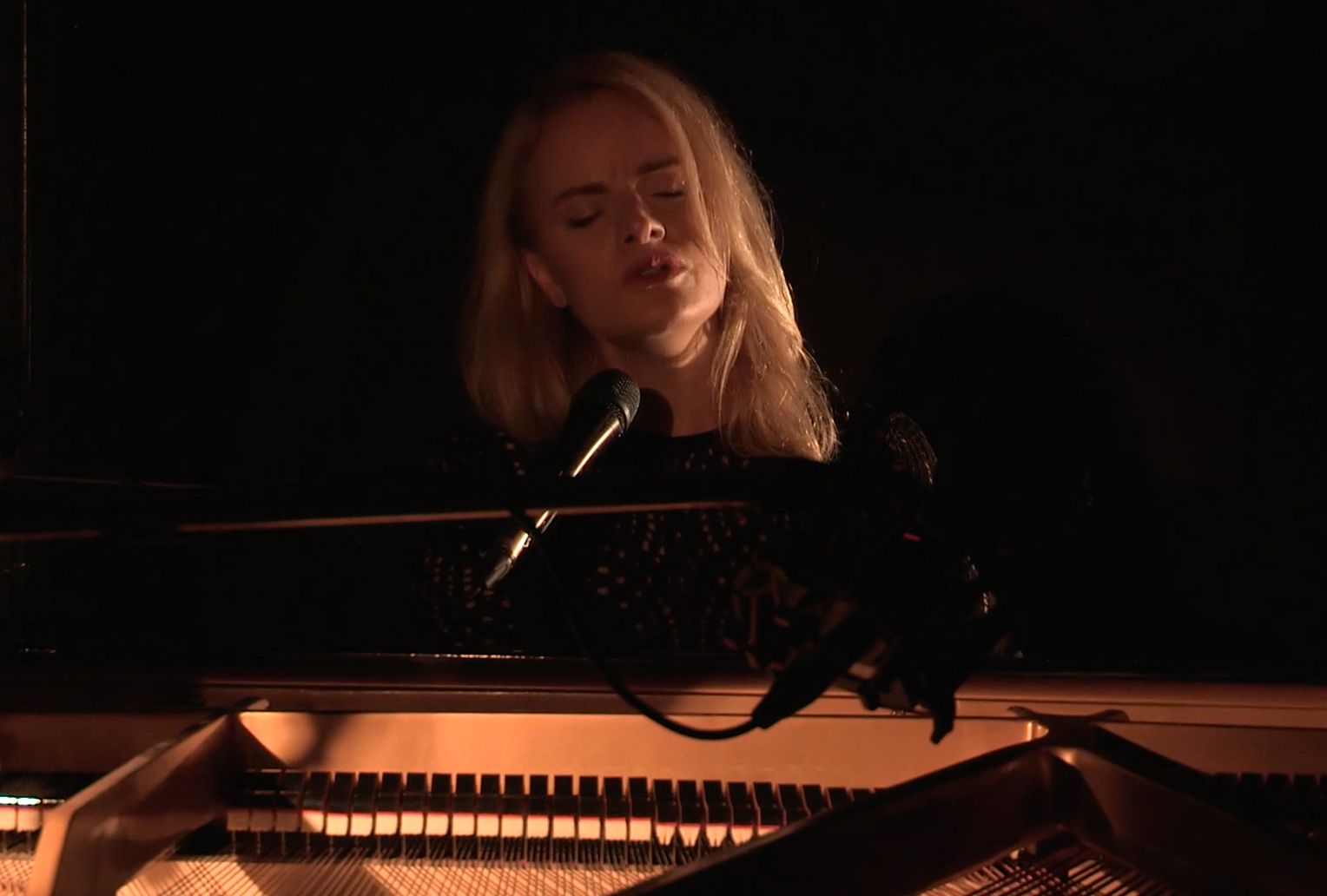 Lesley Pike - GALLERY