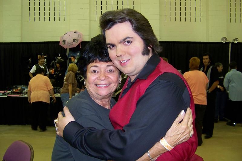 Tim Dudley Show (Elvis Tribute Artist) - With Elvis Fan