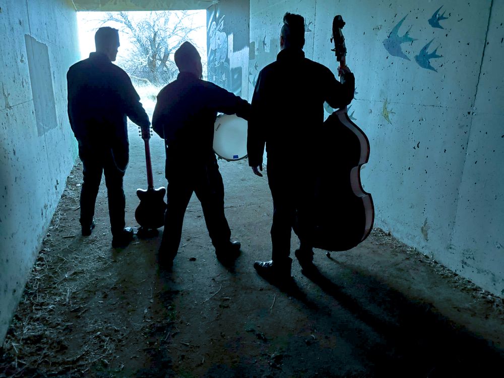 Los Pistoleros - Photos
