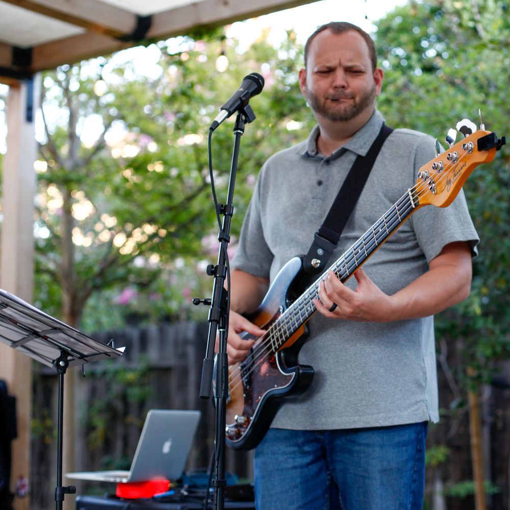 Raging Introverts - Bio