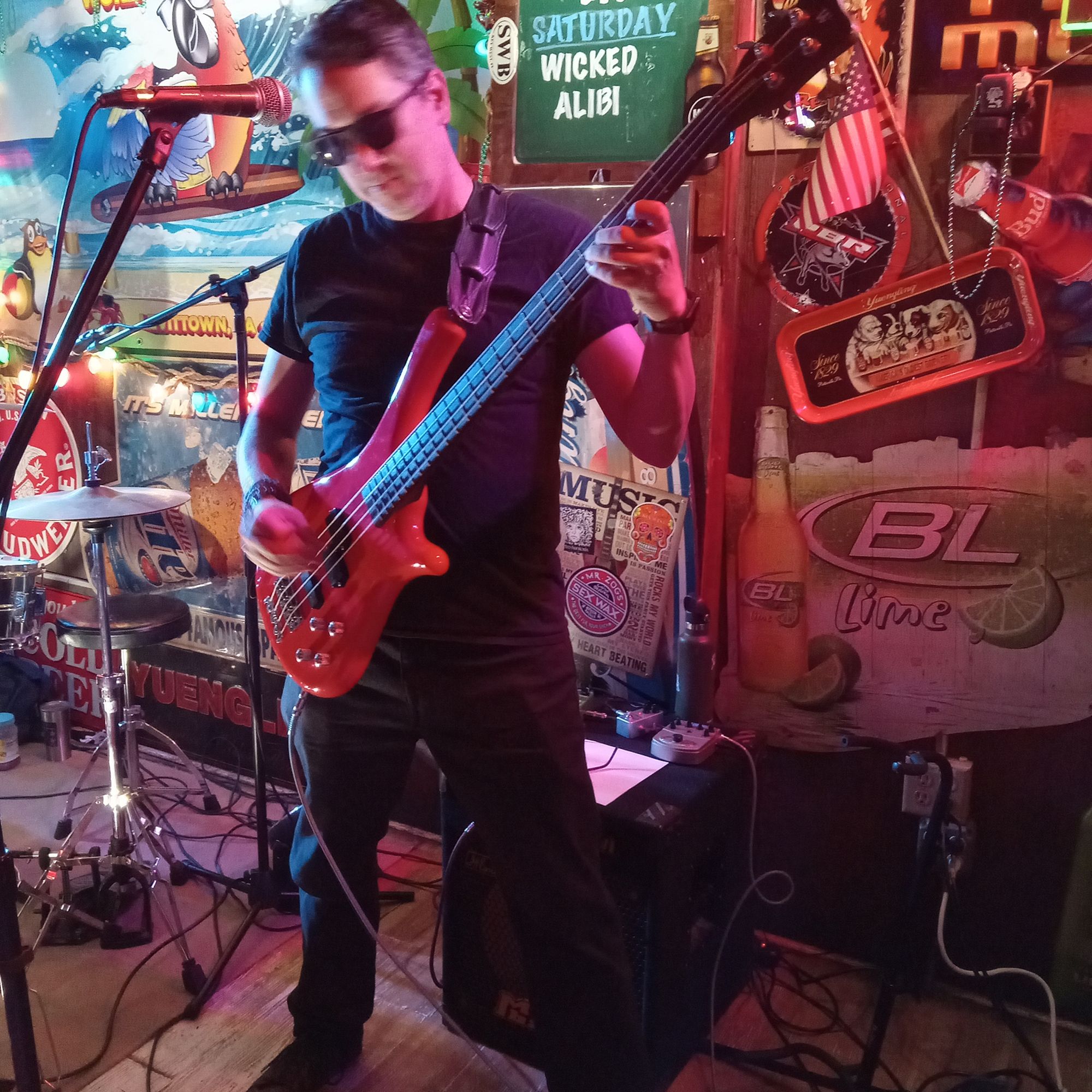 WICKED ALIBI BAND - Bio