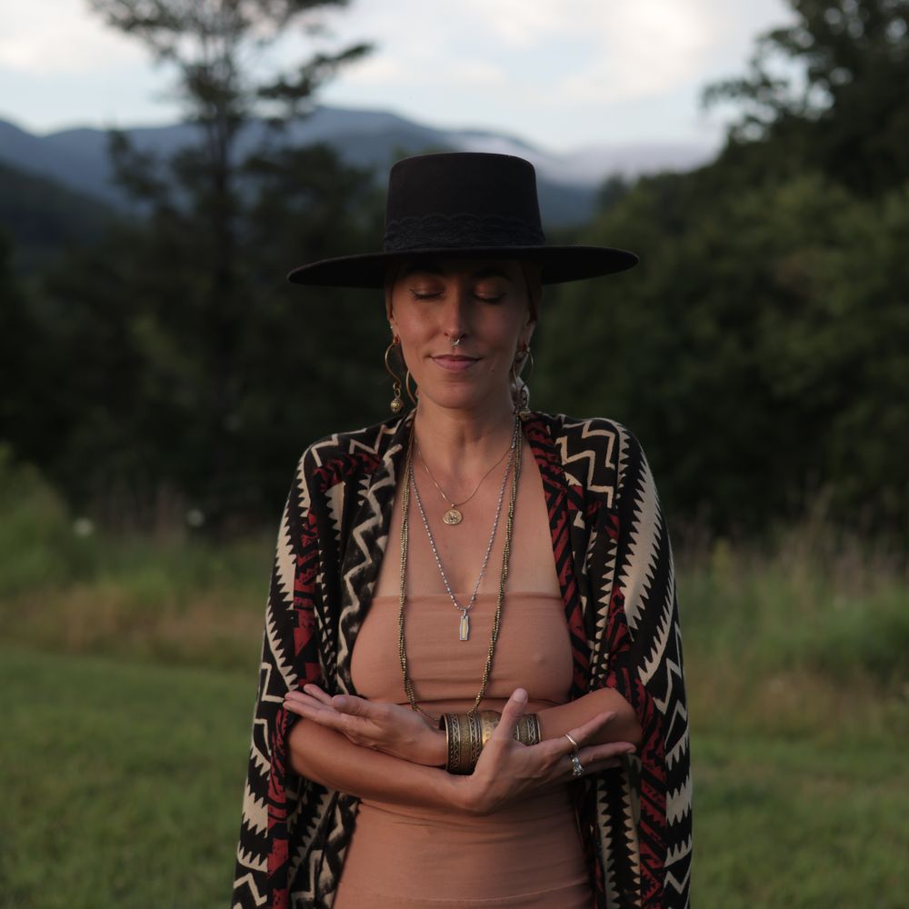 Starling Arrow - About