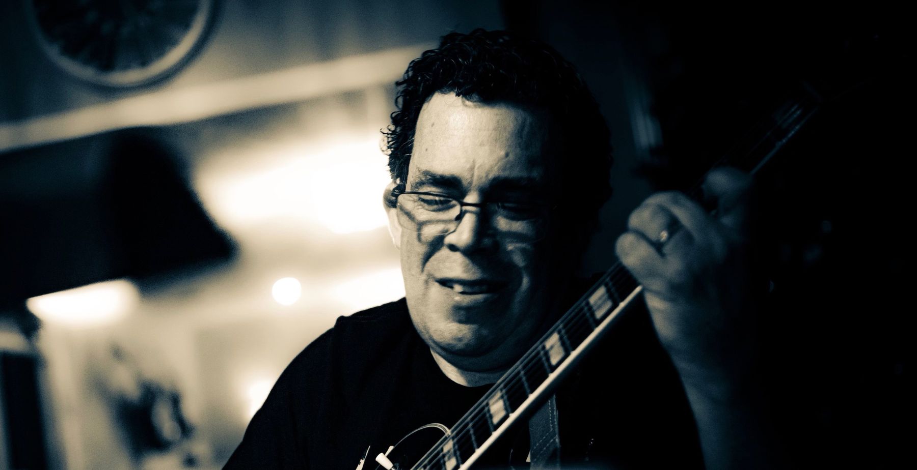 Guitarist David Snow - Press Kit