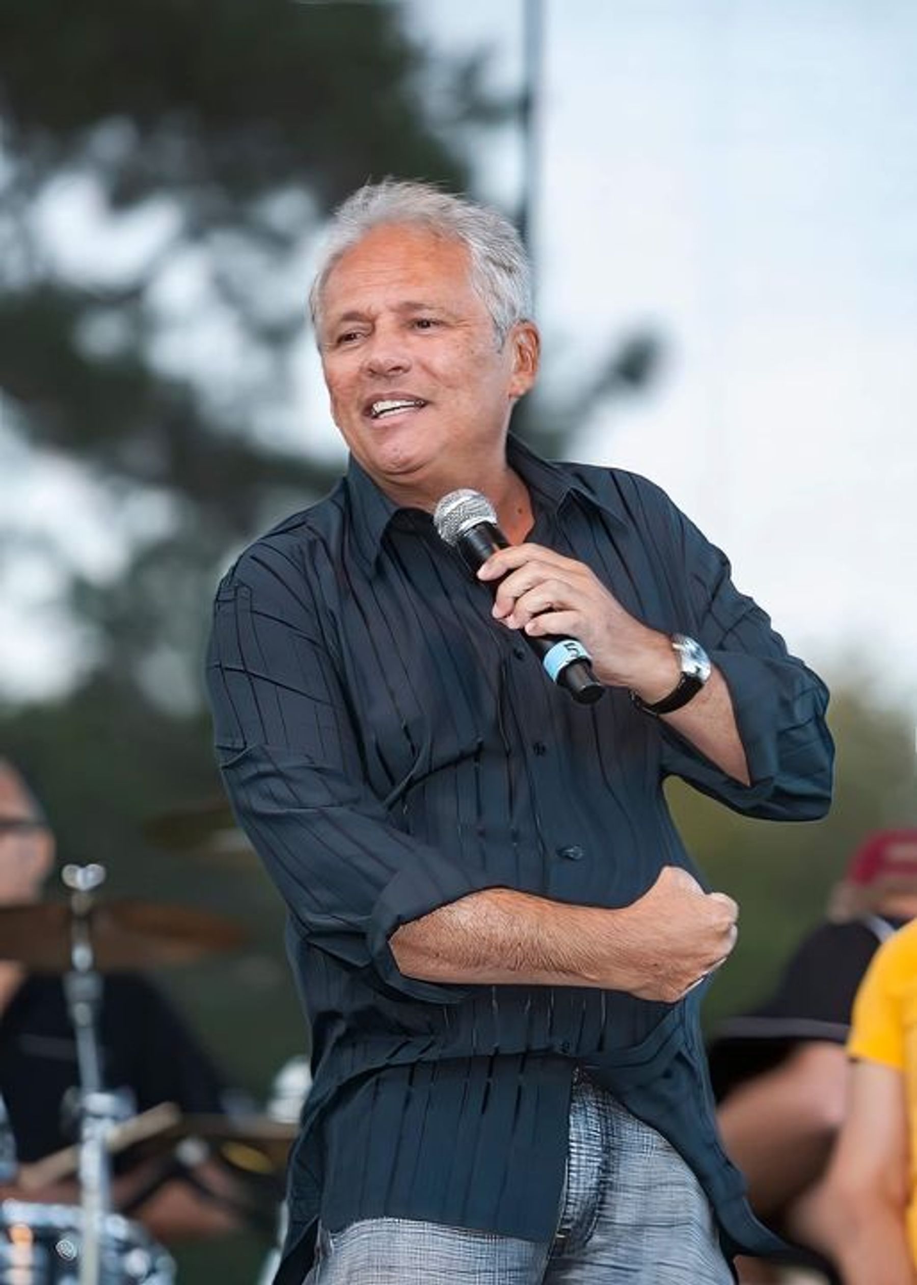 Johnny Contardo - About