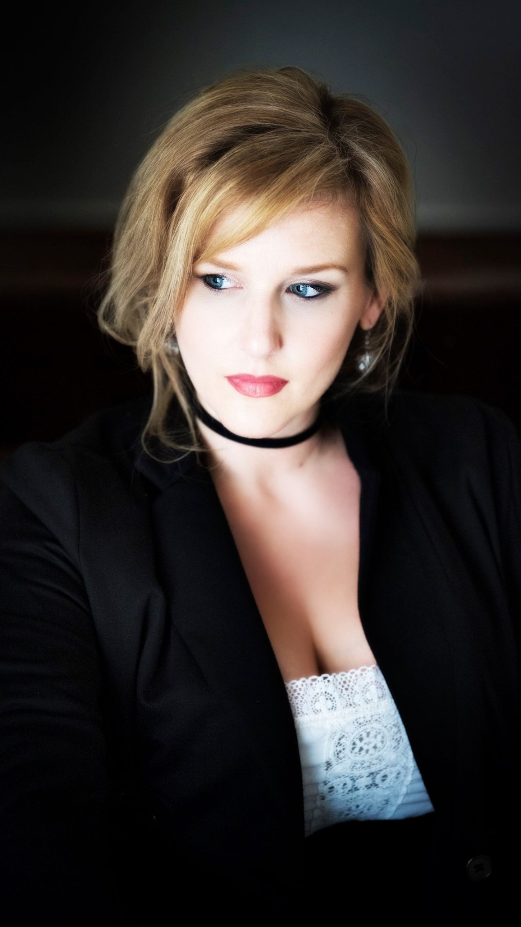 Bonnie Hart - Bio Bonnie Hart - Bio