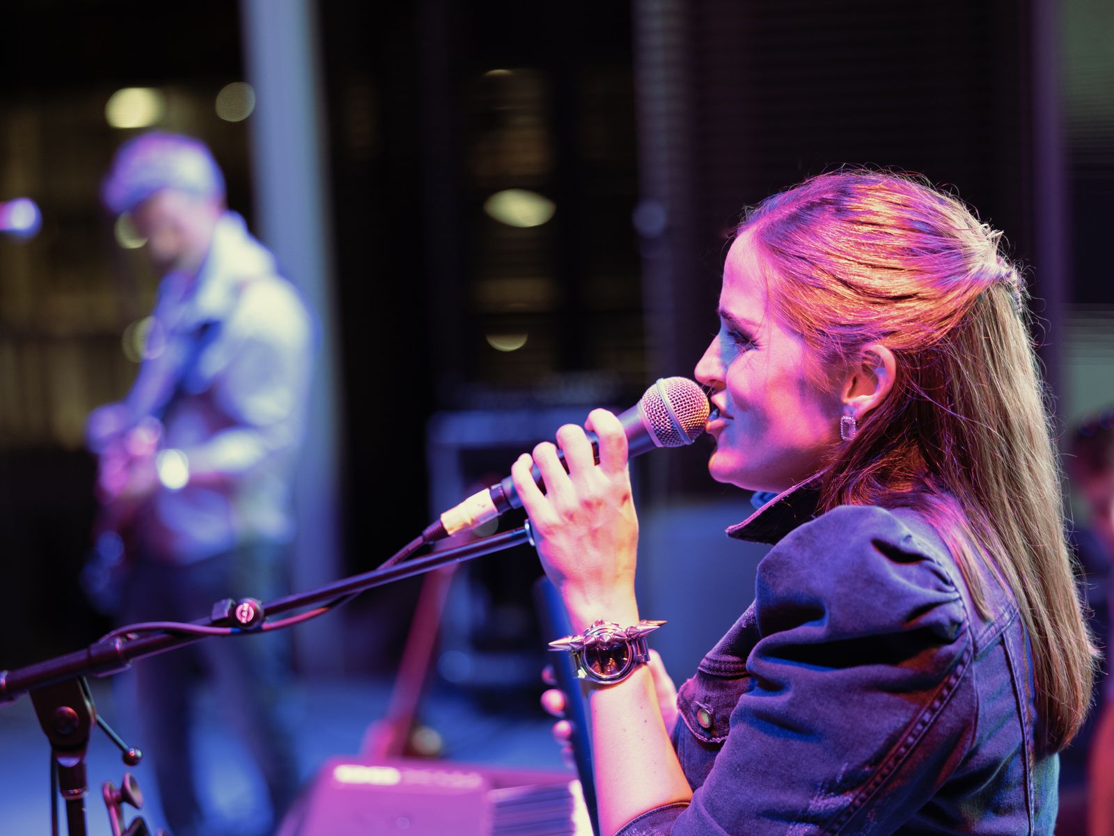 Juliet Lloyd - Photos