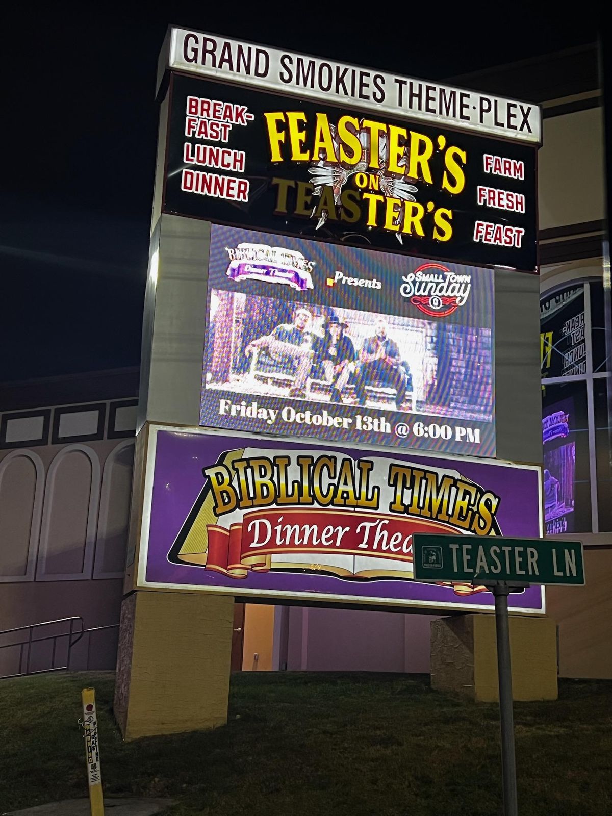 Small Town Sunday - Photos