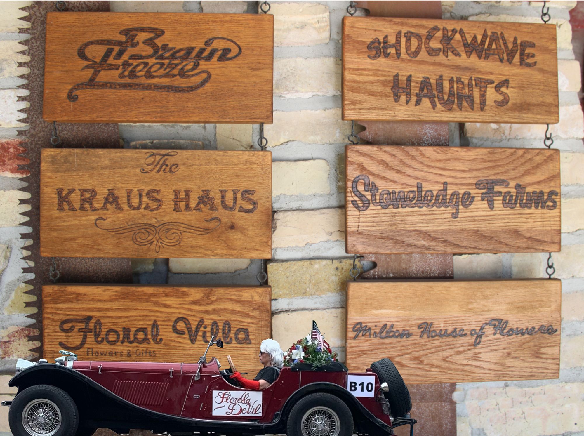 The Fuzzy Pig Complex - Hours