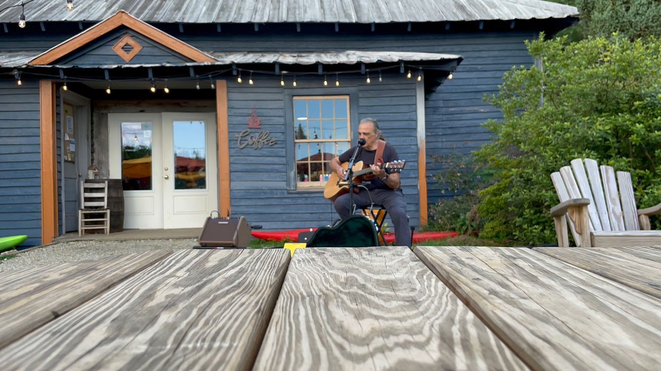 Ray Ferrara - Photos