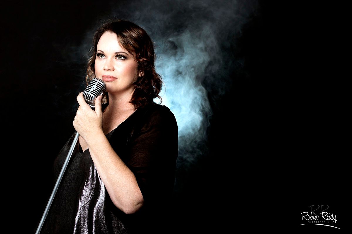 Tracy Vaughan - Photos