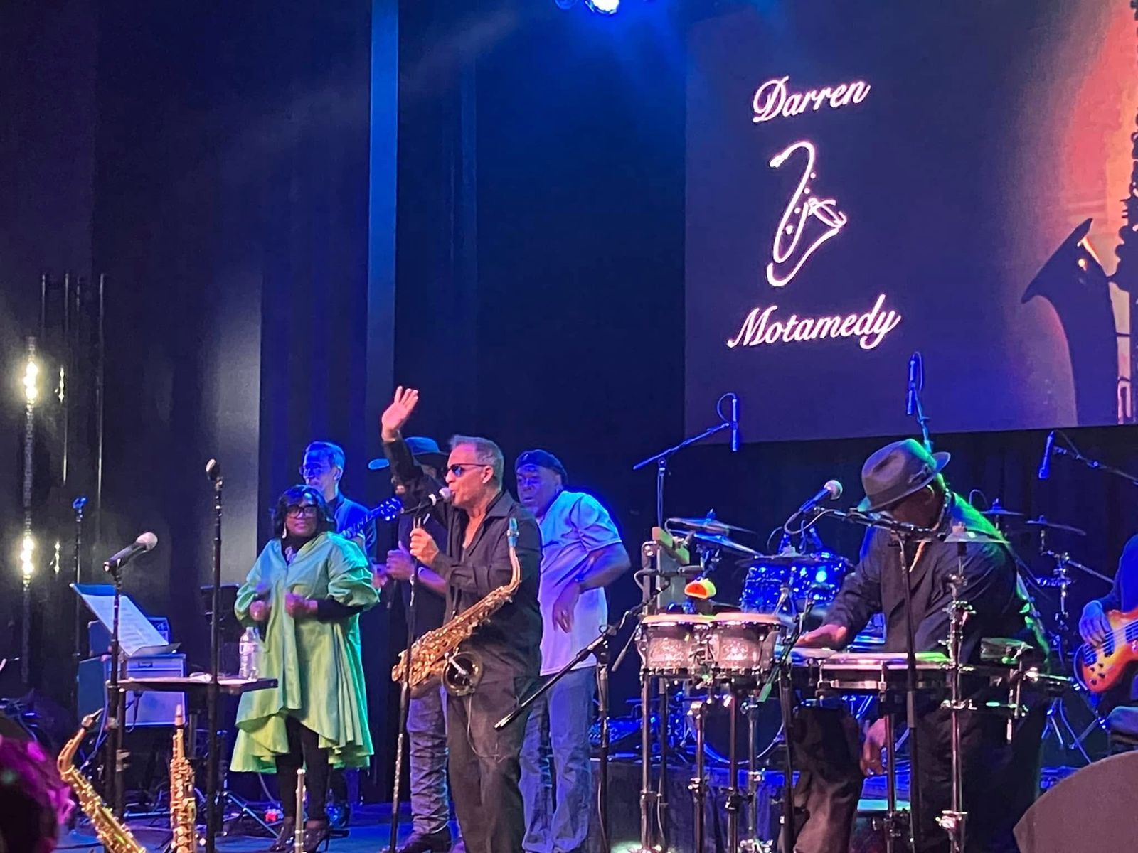 Darren Motamedy - Fan Page