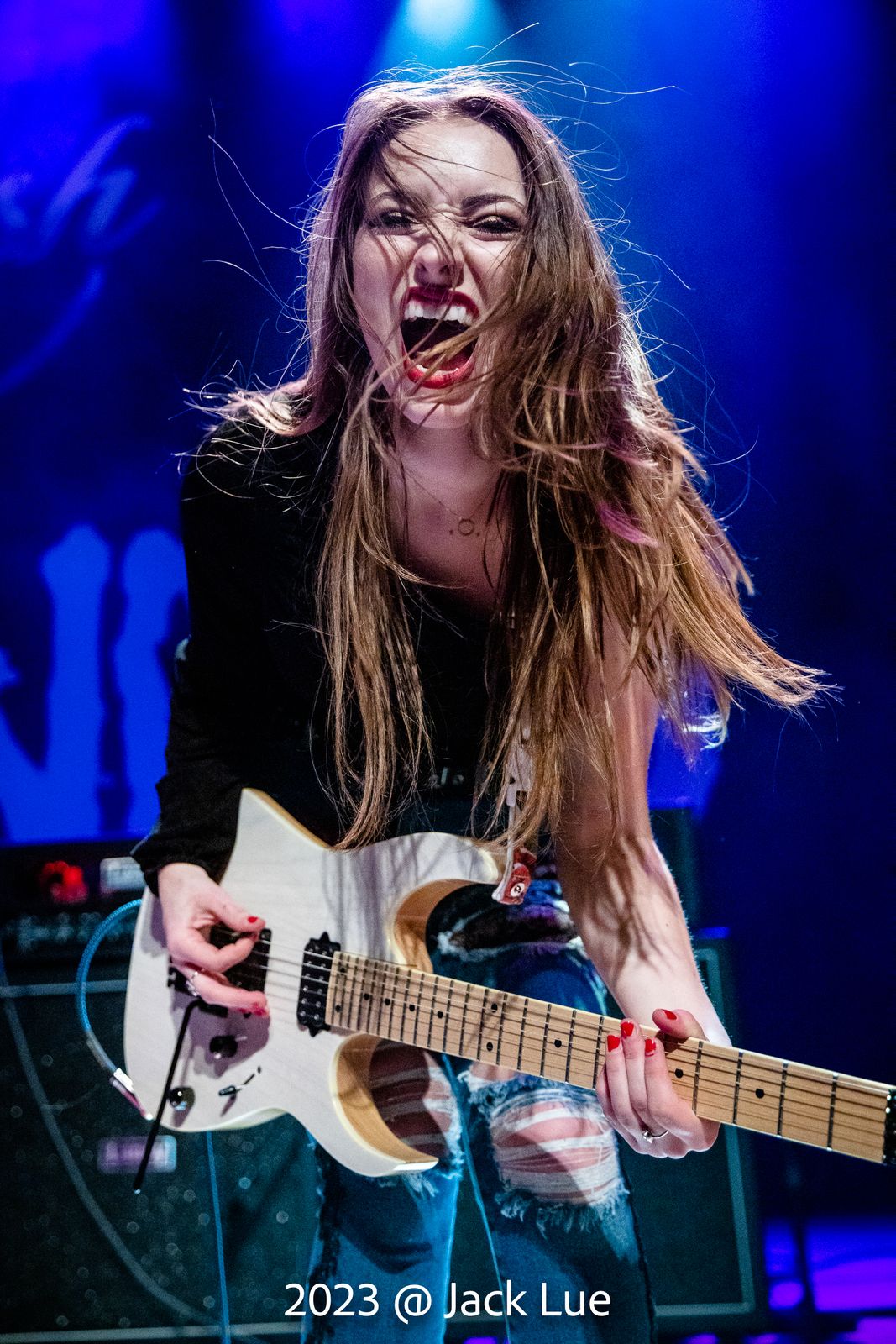 Bella Perron - Photos