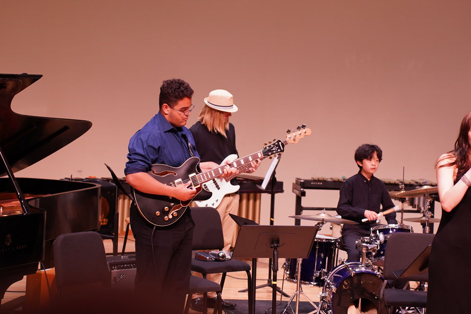 Isaac Felix - Photos